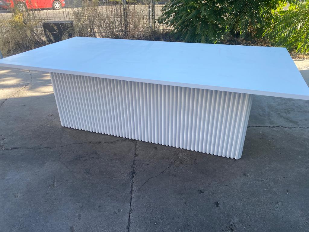 MESA RECTANGULAR MODELO LISTADA